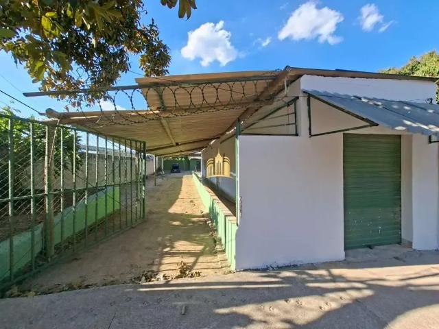 Loja / Comércio para Venda em Esmeraldas/MG Dumaville