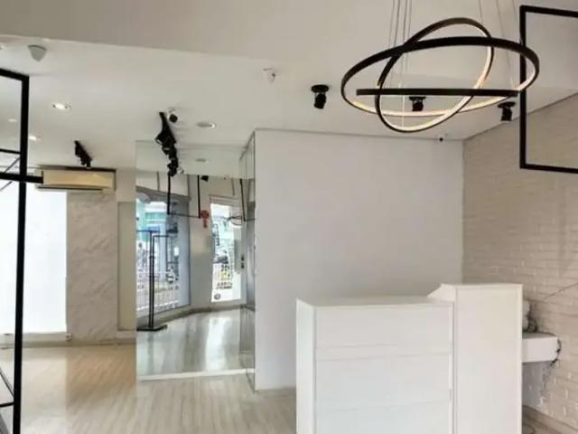 Loja / Comércio para Venda em Florianópolis/SC Coqueiros