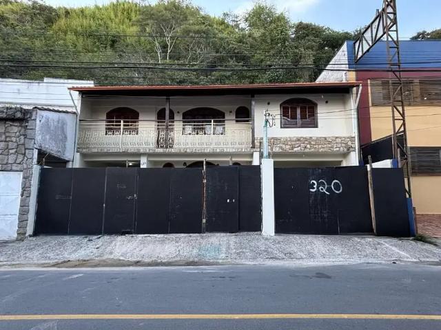 Loja / Comércio para Venda em Juiz de Fora/MG Cascatinha 5 Quartos
