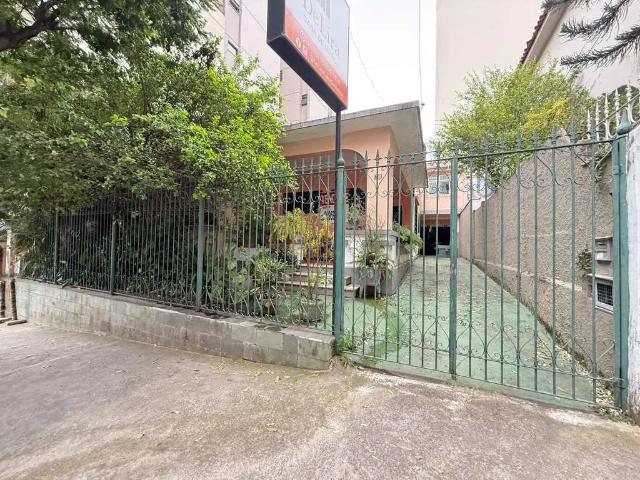 Loja / Comércio para Venda em Juiz de Fora/MG Passos 6 Quartos