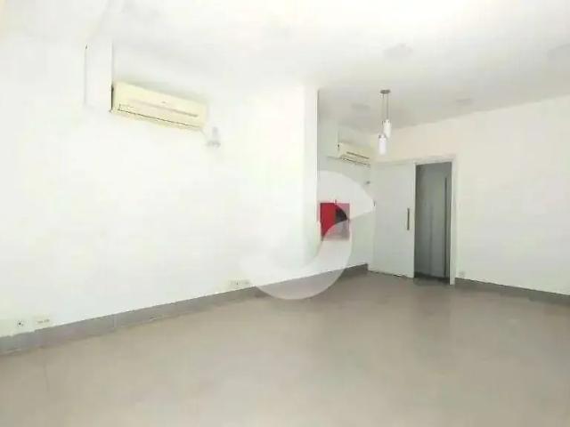 Loja / Comércio para Venda em Niterói/RJ Fonseca