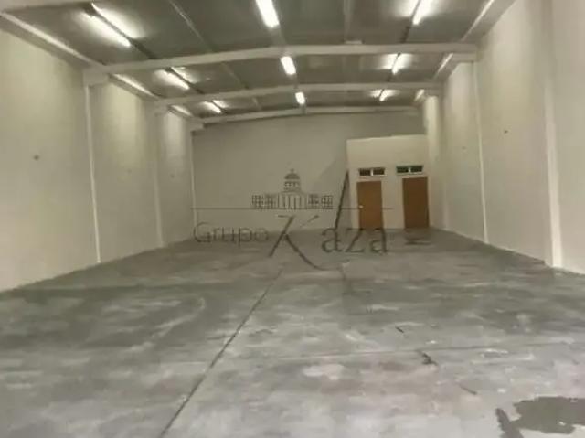 Loja / Comércio para Venda em São José dos Campos/SP Centro