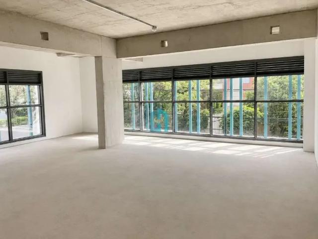 Loja / Comércio para Venda em São Paulo/SP Moema
