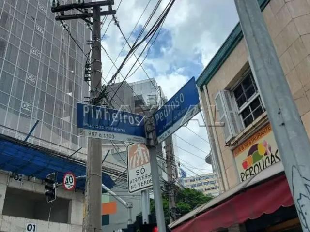 Loja / Comércio para Venda em São Paulo/SP Pinheiros