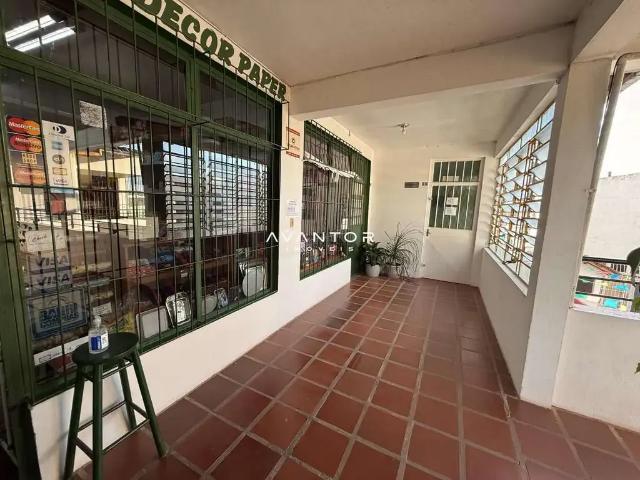 Loja / Comércio para Venda em Santa Maria/RS Tancredo Neves 3 Quartos