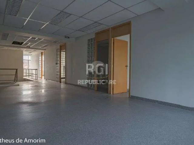 Loja / Comércio para Venda em Porto Alegre/RS Auxiliadora