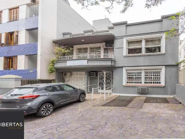Loja / Comércio para Venda em Porto Alegre/RS Rio Branco 8 Quartos