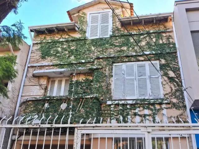 Loja / Comércio para Venda em Porto Alegre/RS Rio Branco 3 Quartos