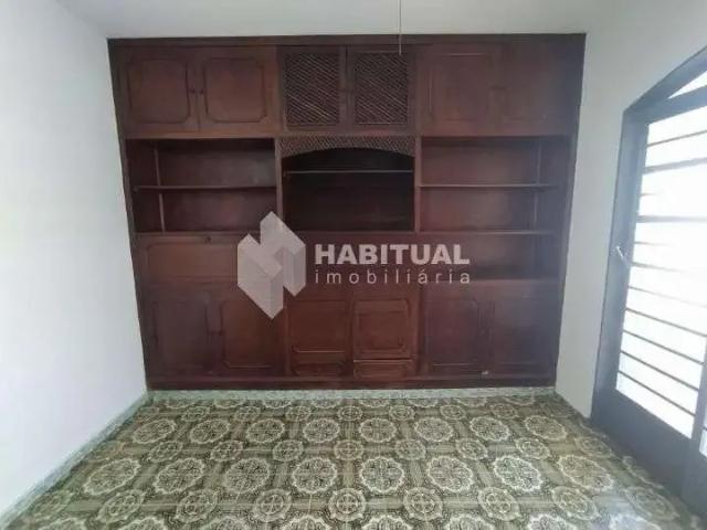 Loja / Comércio para Venda em Uberlândia/MG Osvaldo Rezende 3 Quartos