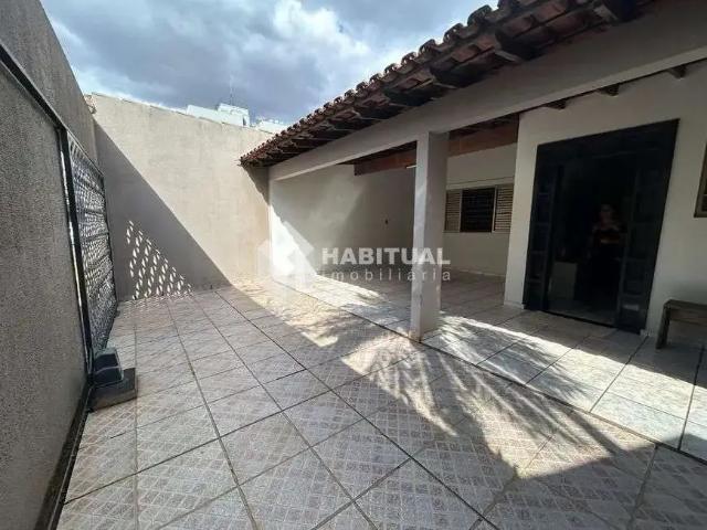 Loja / Comércio para Venda em Uberlândia/MG Presidente Roosevelt 3 Quartos