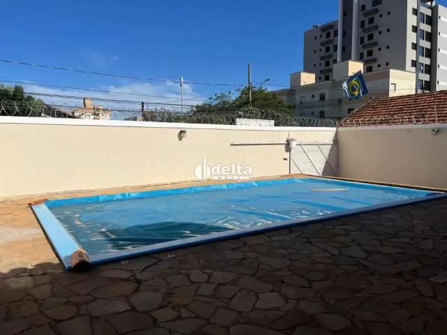 Loja / Comércio para Venda em Uberlândia/MG Santa Mônica 6 Quartos