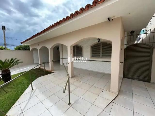 Loja / Comércio para Venda em Uberlândia/MG Tabajaras 6 Quartos