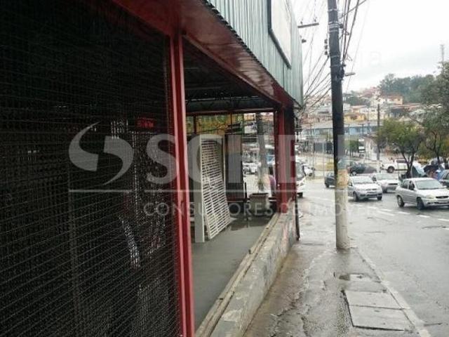 LOJA DE EQUINA COM TERRENO NA CIDADE DUTRA