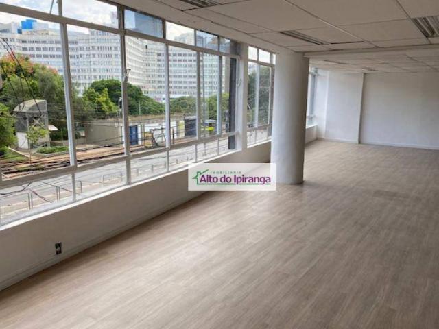 Loja em Liberdade, São Paulo/SP de 302m² para locação R$ 12.700,00/mes