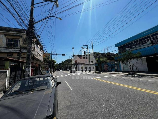 Loja em Pita, São Gonçalo/RJ de 51m² à venda por R$ 304.000,00