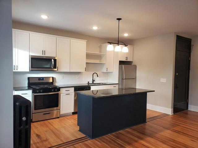 LorWest Flats 1 Bedroom Apartment for Rent at 136 Western Ave N, St. Paul, MN 55102 Summit University