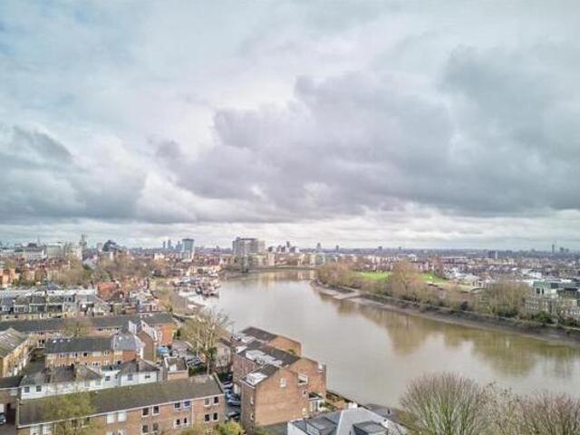 Lord Napier Place, Upper Mall, 4 Bedroom End