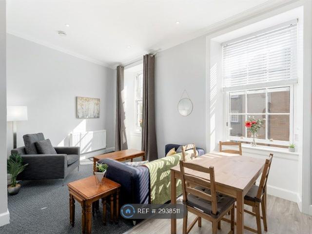Lord Russell Place, Edinburgh EH9, 3 bed flat to rent, £2,250 pcm | PrimeLocation