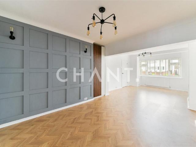 Lord Street, Hoddesdon. 3 bed terraced house to rent £2,100 pcm £485 pw