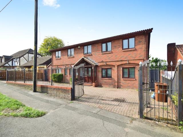 Lords Wood Lane, Chatham ME5, 5 bed detached house to rent, £3,200 pcm | PrimeLocation
