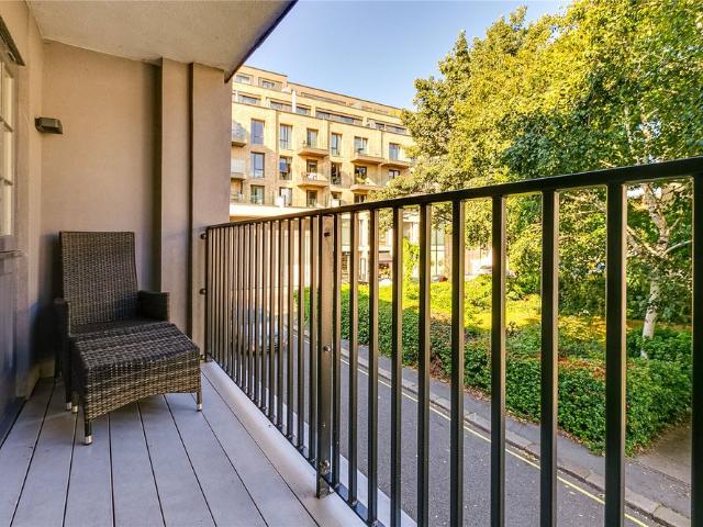 Lords Court, Bishops Park, W6, London