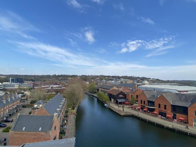 Lords Gardens, Norwich, NR1 2 bed apartment to rent £1,950 pcm £450 pw