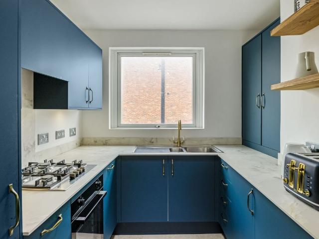 Lordship Lane, London SE22, 2 bed flat to rent, £2,750 pcm | PrimeLocation
