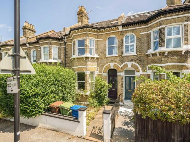 Lordship Lane, London SE22 5 bed house to rent £5,000 pcm £1,154 pw
