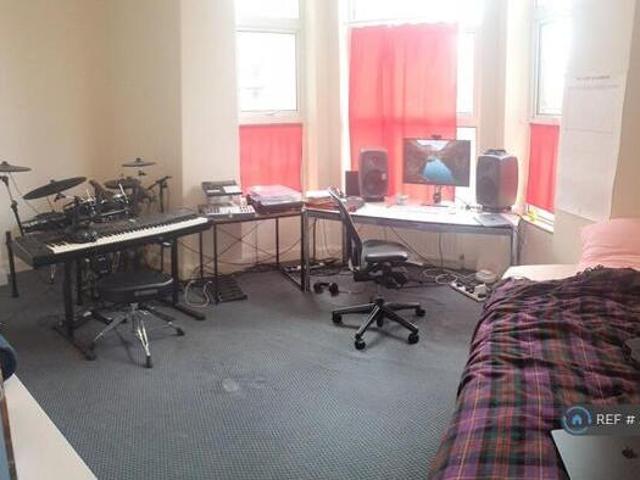 Lordship Road, London, 1 Bedroom Flat