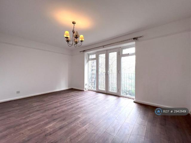 Lordship Road, London, N16 2 bed flat to rent £2,200 pcm £508 pw