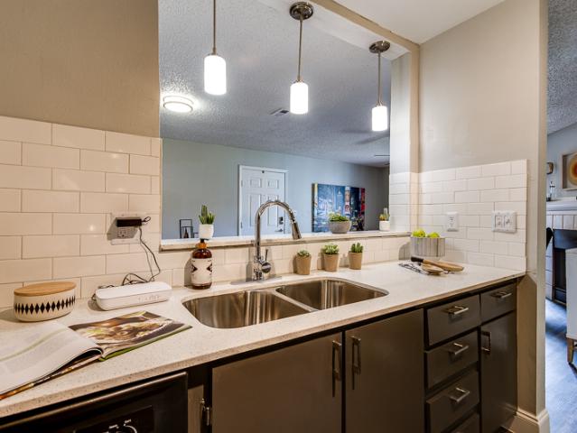 Lorenzo At East Mil 1 Bedroom Apartment for Rent at 1968 Lake Heritage Cir, Oak Ridge, FL 32839 Americana