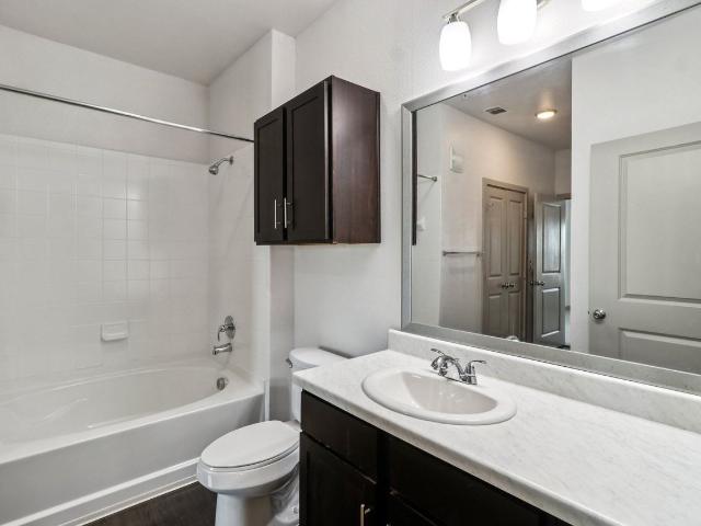 Loretto at Creekside 1 Bedroom Apartment for Rent at 7319 N Loop 1604 E, San Antonio, TX 78233
