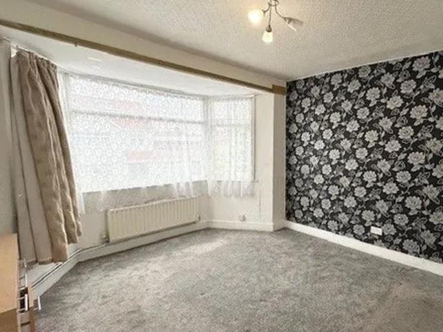 Loretto Gardens, Queensbury, London, HA3 9LY, United Kingdom | 4 bed townhouse for rent #166563263 | Rentberry
