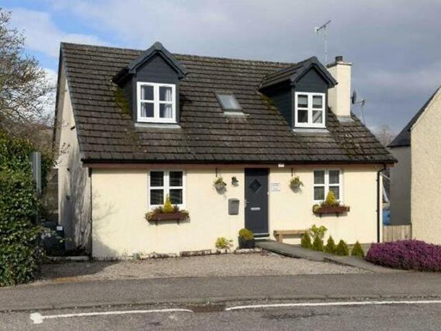 Lorien House, Station Road, 6 Bedroom House