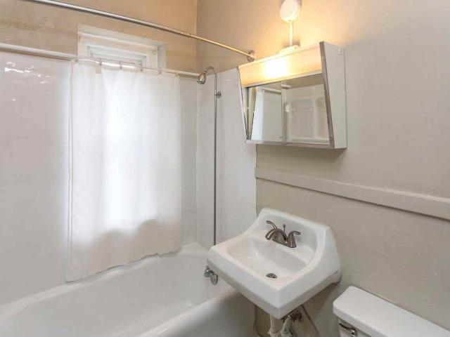 Loring Grove Apartments 1 Bedroom Apartment for Rent at 125 Oak Grove St, Minneapolis, MN 55403 Loring Park