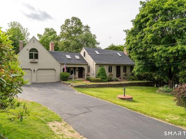 Lornadale Dr, Norwich, Home For Sale