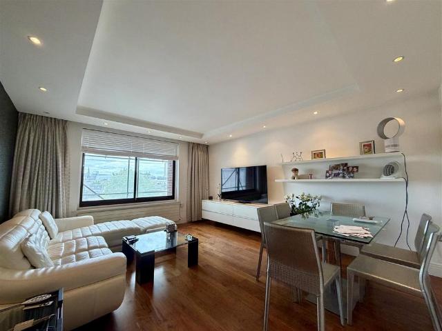 Lorne Gardens, London W11 2 bed flat to rent £3,500 pcm £808 pw