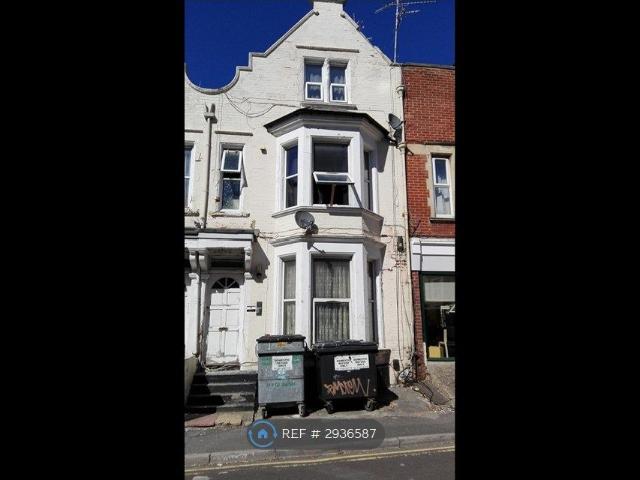 Lorne Park Road, Bournemouth BH1, Studio to rent, £657 pcm | PrimeLocation