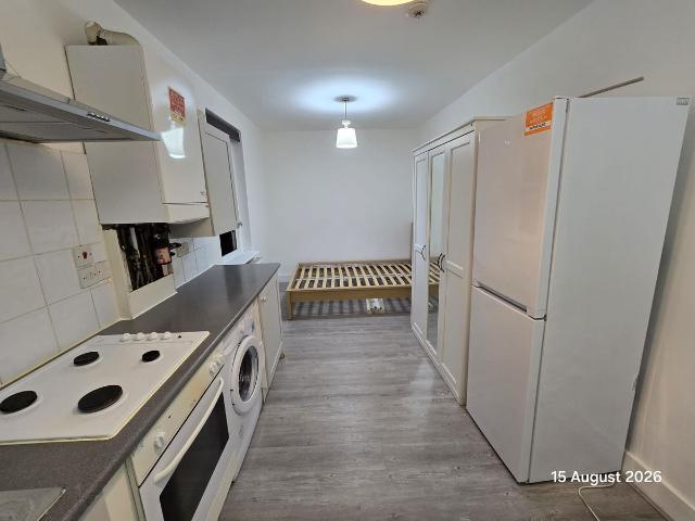 Lorne Road, Wealdstone HA3, Studio to rent, £1,300 pcm | PrimeLocation