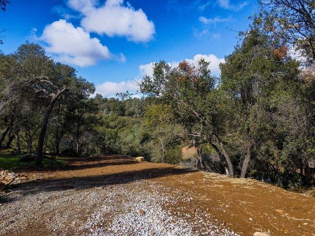 Lorrain St, Shingle Springs, CA 95682