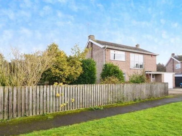 Lorraine Avenue, Elvington, 4 Bedroom Detached