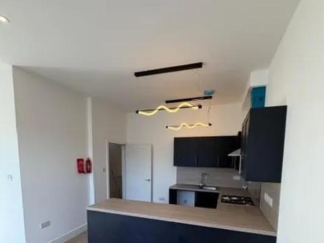 Lorraine Electronics Spy Shop, 716 Lea Bridge Road, London, E10 6AW, United Kingdom | 3 bed house for rent #167721895 | Rentberry