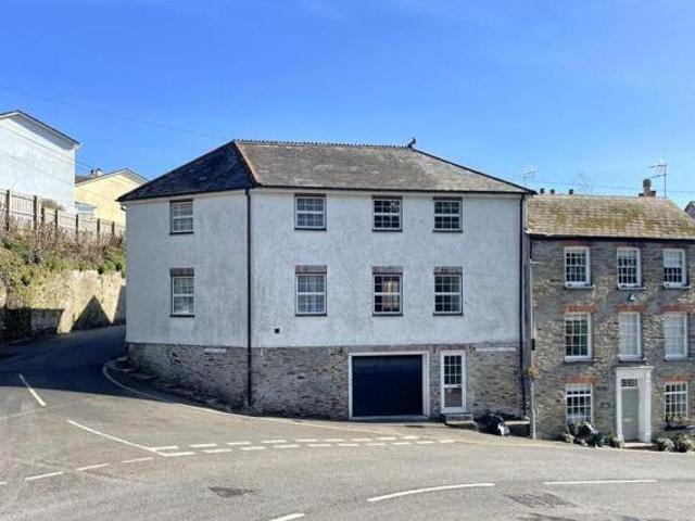 Lostwithiel Street, Fowey, 2 Bedroom Maisonette