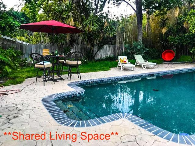 Los Angeles CA 90016 57110247