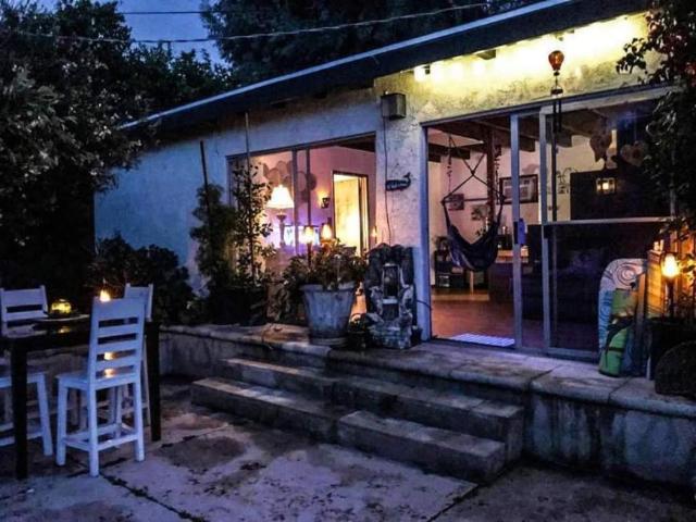 Los Angeles CA 91335 57110071