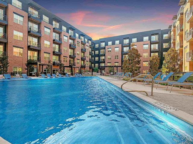 Los Altos Trinity Green 1 Bedroom Apartment for Rent at 990 Singleton Blvd, Dallas, TX 75212 Fredrick Douglas