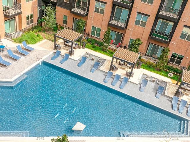 Los Altos Trinity Green Studio Apartment for Rent at 990 Singleton Blvd, Dallas, TX 75212 Fredrick Douglas
