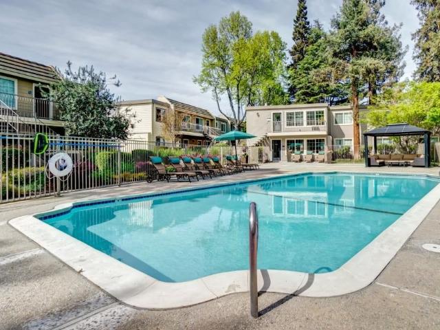 Los Gatos Landing 2 Bedroom Apartment for Rent at 2130 Southwest Expy, San Jose, CA 95126 Del Marietta Southwest