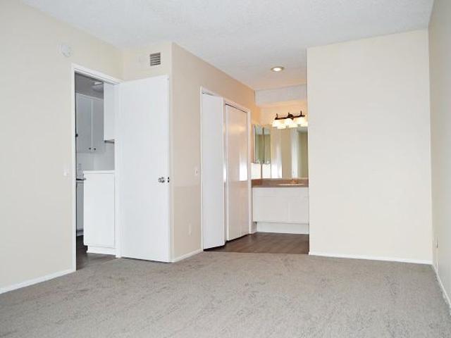 Los Feliz Summit Apartments 1 Bedroom Apartment for Rent at 3901 Los Feliz Blvd, Los Angeles, CA 90027 Greater Griffith Park