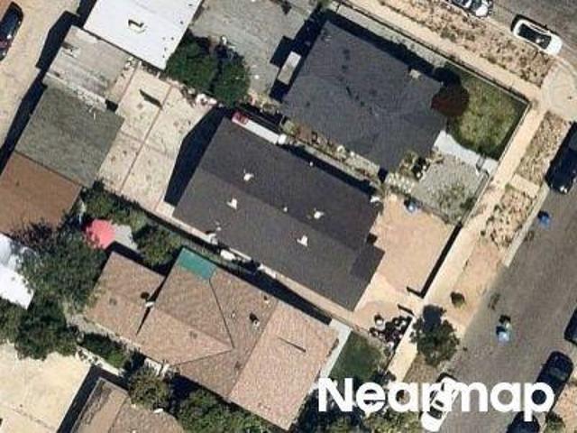 Los Palos St